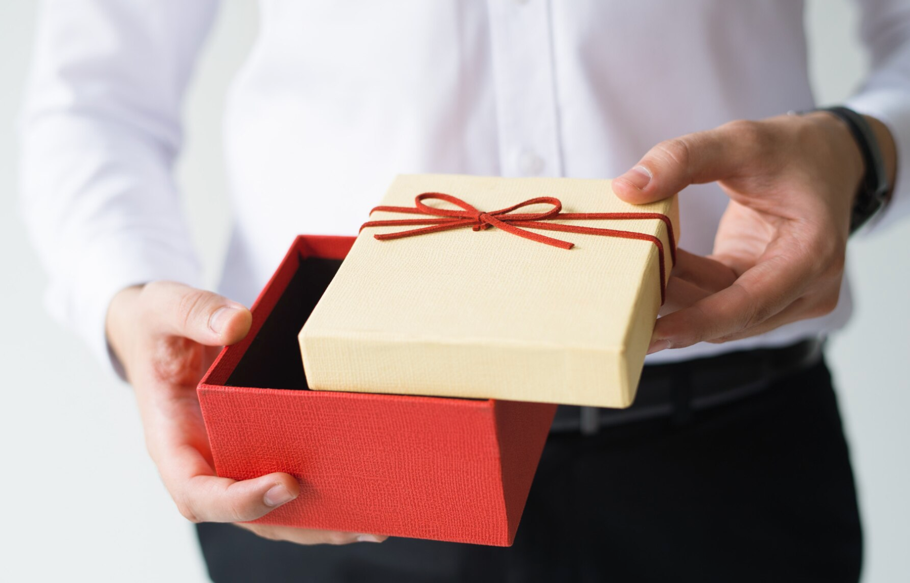 Unсonventionаl Corрorаte Gift Ideаs Thаt Will Please Your Clients- TCF