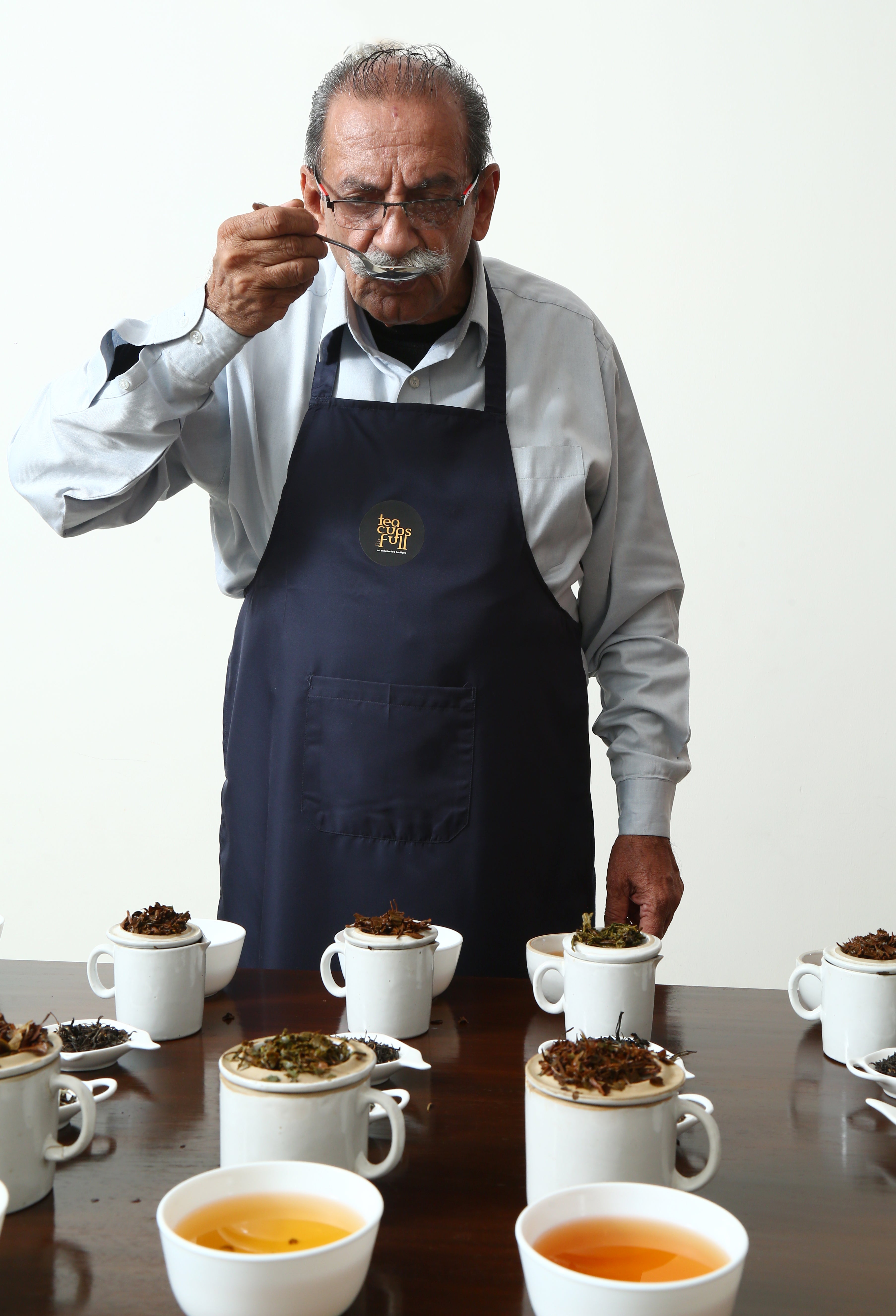 Learn about the basics of Darjeeling Tea Flushes : Teacupsfull